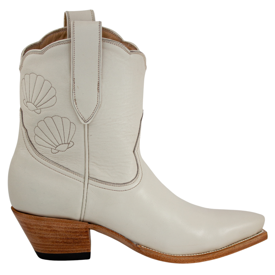 The Shelly Boot – Heirloom Field